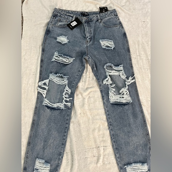 Fashion Nova | Jeans | Ripped Boyfriend Jeans | Poshmark